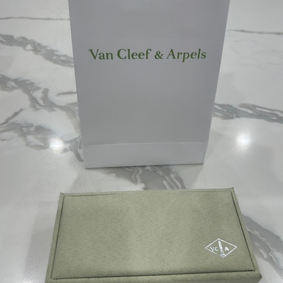 Van Cleef & Arpels | Accessories | Van Cleef Arpels Olive Green Jewelry ...